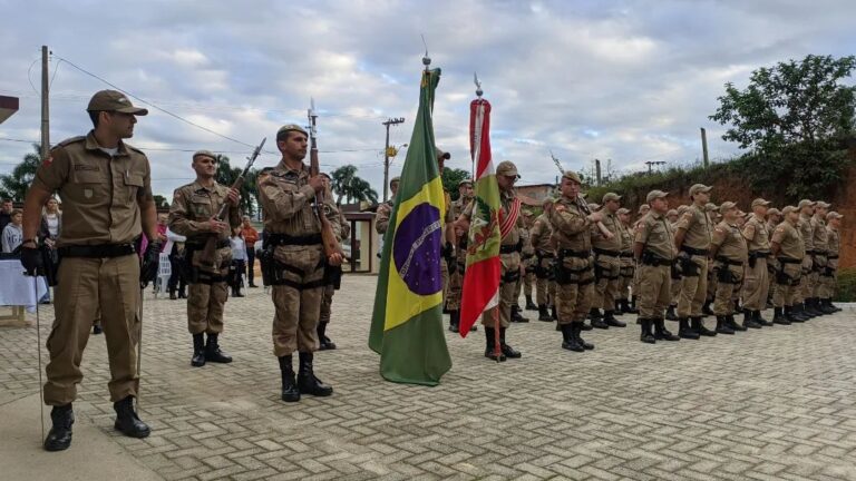 Policiais são promovidos em solenidade comemorativa aos 187 Anos da ...